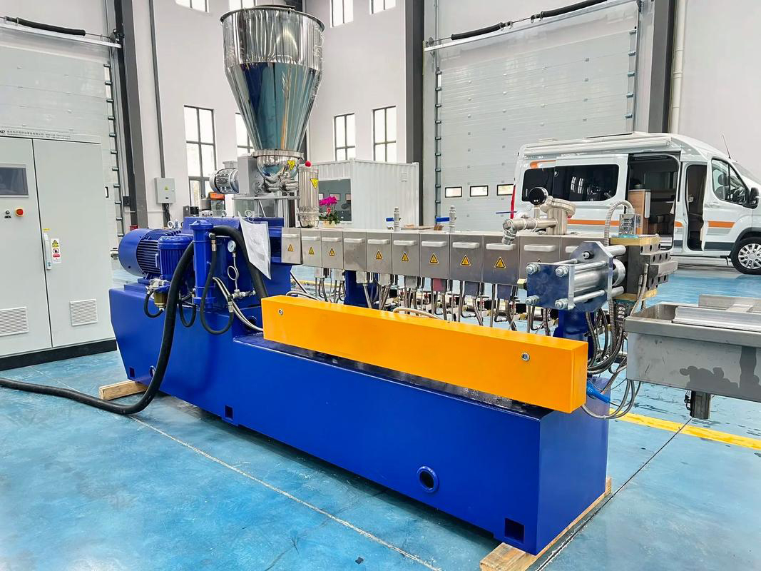 Twin-screw extrusion granulation equipment - 悠永机电成套设备（上海）有限公司